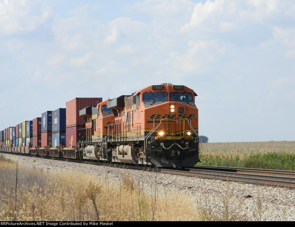 BNSF 7407
